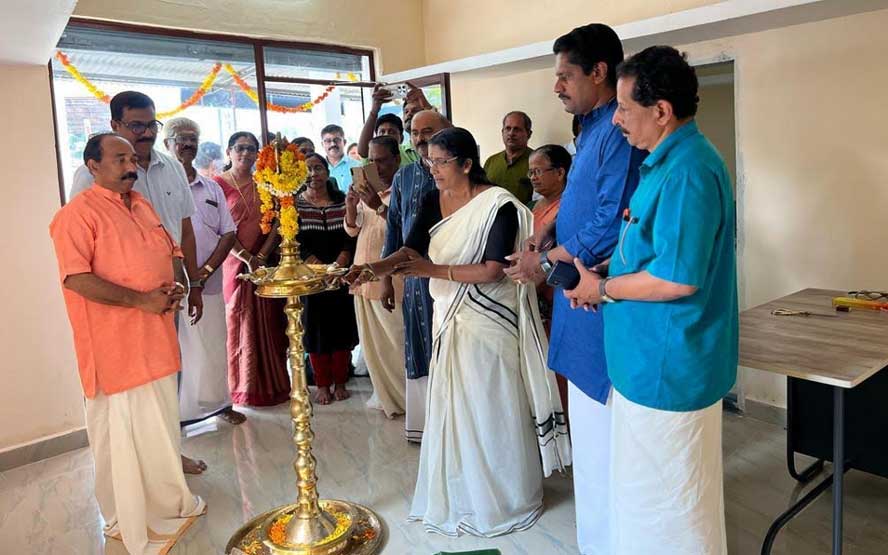 പാം ഇന്റർനാഷണലിന് സ്ഥിരമായ ഓഫീസ് ആസ്ഥാനം ഉത്ഘാടനം ചെയ്തു : ജോസഫ് ജോൺ കാൽഗറി - Express Herald ...