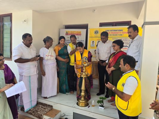 മണപ്പുറം ഫൗണ്ടേഷന്‍ വീട് നിര്‍മിച്ചുനല്‍കി - Express Herald - Malayalam ...