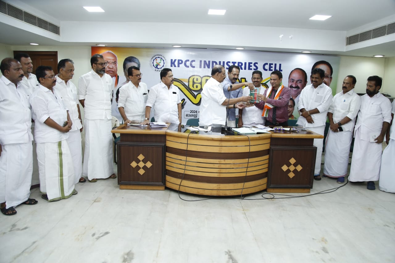 ഡോ. കഫീല്‍ ഖാനെ കെപിസിസി ഇന്‍ഡസ്ട്രീസ് സെല്‍ ആദരിച്ചു - Express Herald - Malayalam Christian ...